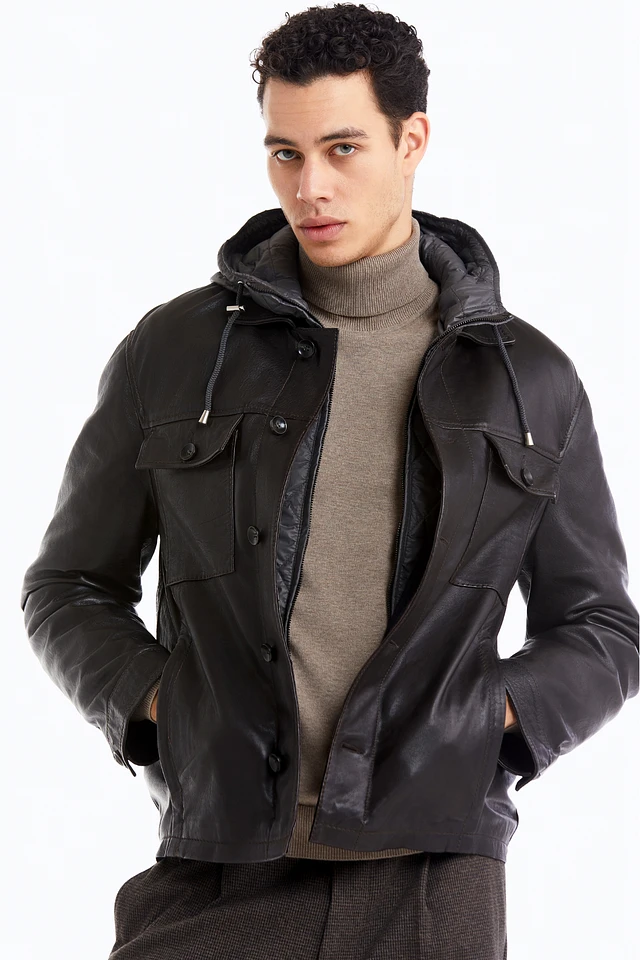 Danier at Bayshore Shopping Centre in Ottawa, ON